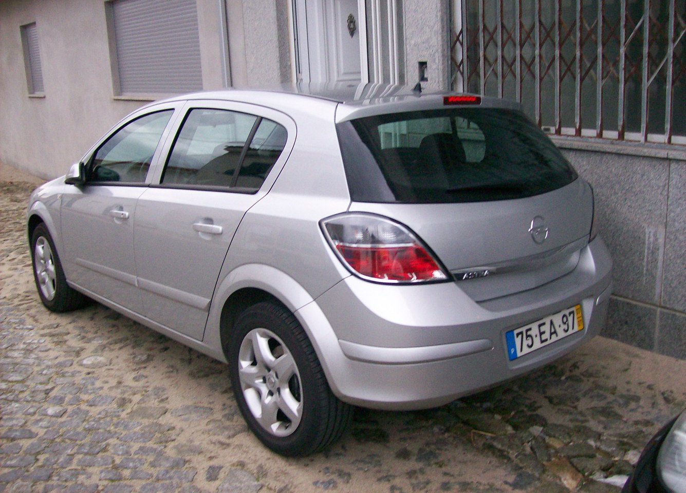 Opel Astra technical specifications and fuel economy